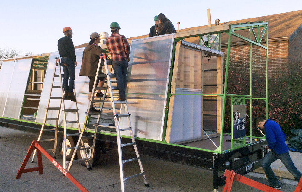 Students design, build mobile greenhouse to help urban farm flourish