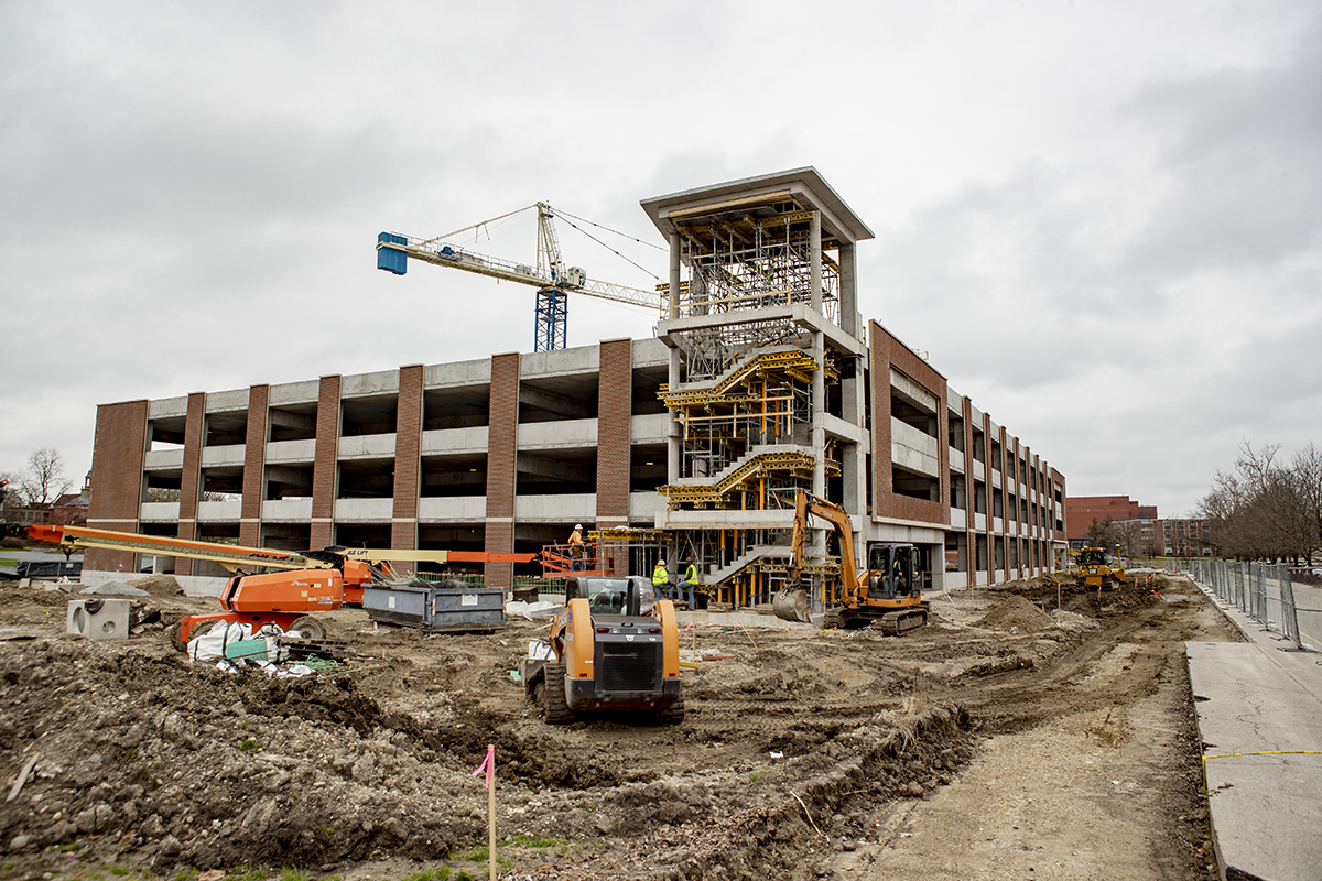 14 Photos of a Campus in Bloom - Ball State Magazine