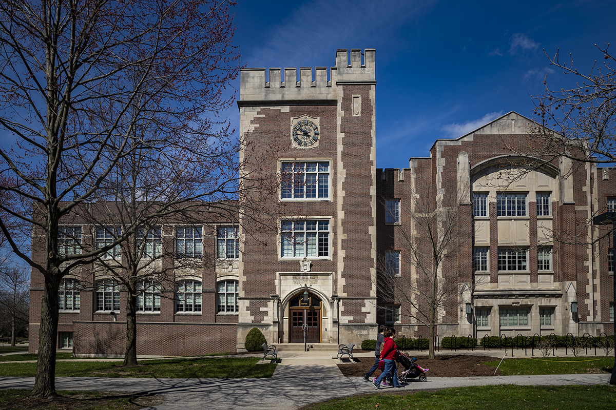 14 Photos of a Campus in Bloom - Ball State Magazine